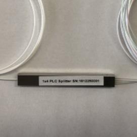China 1x4 Mini Type Fiber PLC Splitter 1260-1650nm Low Insertion Loss 7.2dB Telcordia Standard for sale