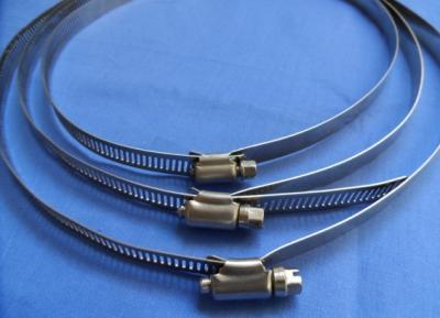 China Fiber Optic Cable Fittings Steel Hoop Coiling Ring Triangle Hook for Pole and Wall Installation for sale