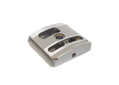 China Iron Hydraulic Valve Plate for Komatsu PC200-6 Excavator | Anti-Corrosion Cylinder Block | 1000+ in Stock for sale