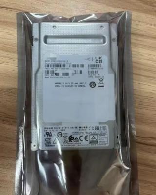 China KPM71VUG6T40 PM7 V 6.4TB 24G SAS 4 Enterprise SSD 2.5