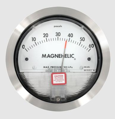 China Dwyer Series 2000 Industrial Pressure Gauge with ±2% Accuracy, IP67 Enclosure Rating, and 4