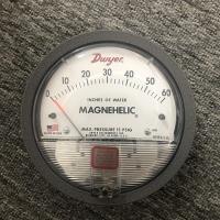 China Series 2000 Magnehelic Differential Pressure Gage with Mechanical Operation IP67 Weatherproof Rating and ±1% FS Accuracy for sale