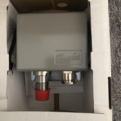 China Danfoss EMP 2 Series Pressure Transmitters 084G2106 084G2107 084G2108 084G2109 084G2110 084G2111 for sale