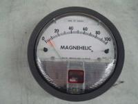China Dwyer Series 2000 All Stainless Steel Digital Magnehelic Gauge (0–2 kPa) for sale
