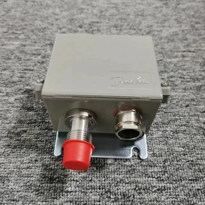 China Danfoss EMP 2 Pressure Transmitter 4-20mA IP67 Marine Industrial for sale