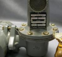 China 627 Series Direct-Operated Pressure Reducing Regulator with 2000 Psig Inlet 5-500 Psig Outlet and Internal Relief Valve for sale