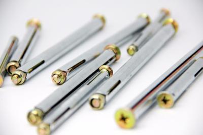 China Carbon Steel Zinc Plated M8 Metal Frame Anchors Cold Forging Stamping for sale