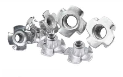 China Grade 4.8 8.8 M5 -M20 Carbon Steel Zinc Plated Four Claw Nut With Pronge for sale
