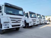 China Used HOWO 6x4 400L Tractor Truck 375-430hp Manual Transmission 12R22.5 for sale