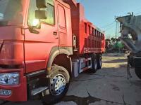 China SINOTRUK HOWO 6x4 Tipper Truck 351-450hp Weichai Engine 30-40T Load Capacity Red for sale