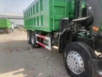 China Used Sinotruk HOWO 6x4 Dump Truck 351-450hp Manual Transmission 12.00R20 Tires 10 Tires for sale