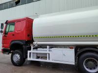 China Sinotruck HOWO 6x4 35000L Fuel Tank Truck 10 Wheels Diesel Oil Tanker with DOT Certification for sale