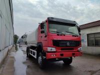 China Sinotruck HOWO 6x4 35000L Fuel Tank Truck 10 Wheels Diesel Oil Tanker with DOT Certification for sale