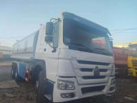 China Sinotruk 6x4 Carbon Steel Fuel Tanker Truck 25000L Diesel Oil Transport 380HP for sale