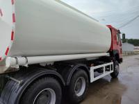 China Second Hand HOWO 6x4 Fuel Tank Truck 20000L Euro 2 Heavy Duty Oil Tanker for sale