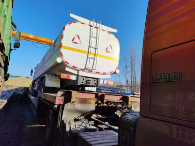 China Used Sinotruk HOWO 8x4 Fuel Oil Tank Truck 20000L Diesel Tanker Euro 3-5 for sale