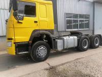China HOWO 6X4 371HP Trailer Head Tractor Truck Manual Transmission 400L Fuel Tank for sale