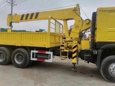 China 12 Ton Mobile Crane Straight Boom Hydraulic Truck Mounted Crane 17.2m Lifting Height 360 Rotation for sale