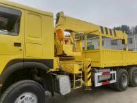 China 12 Ton Mobile Crane Straight Boom Hydraulic Truck Mounted Crane 17.2m Lifting Height 360 Rotation for sale