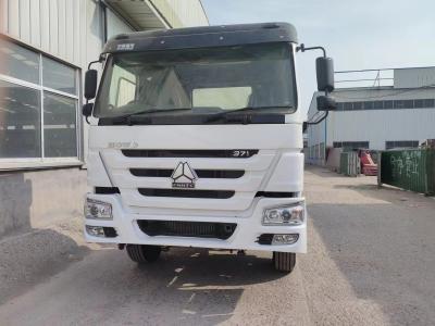 China Sinotruk HOWO 6x4 371HP Right Hand Drive Used Tractor Truck with 12.00R20 Tubeless Tires for sale