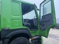 China Manual Transmission HOWO 8x4 Dump Truck 375-430hp Left Hand Front Lifting Green for sale