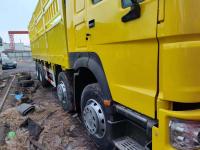 China Sinotruk HOWO 6x4 Used Box Truck 351-420hp Yellow ISO Certified Heavy Duty for sale