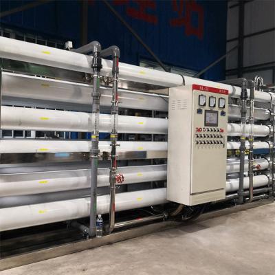 China 100T/D Container Energy Saving SWRO Seawater Desalination Machine with 99.7% Desalination Rate and 2.1kW Power Consumption for sale