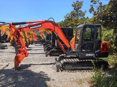 China 6 Ton Used Doosan DH60 Excavator With 0.2m³ Bucket Capacity for sale