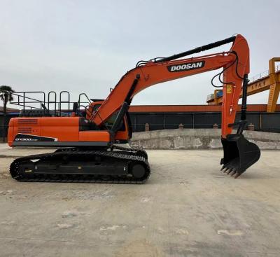 China Doosan DX300 Used Excavator 30Ton Heavy Equipment Machine Digger for sale