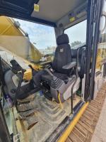 China Used CAT 323 Heavy Excavators 23 Ton Municipal Engineering Original Secondhand Digger for sale