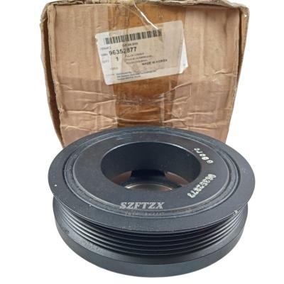 China Genuine OEM 96352877 Crankshaft Pulley for Daewoo Nubira Chevrolet Aveo Kalos 2003-2008 for sale