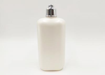 China 350ml Flat PET Plastic Shampoo Bottle with Silver Cap Customizable for sale