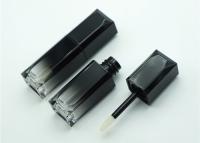 China Custom 4ml ABS Empty Lip Gloss Tubes Black Gradient Color Screw Cap Cosmetic Packaging for sale