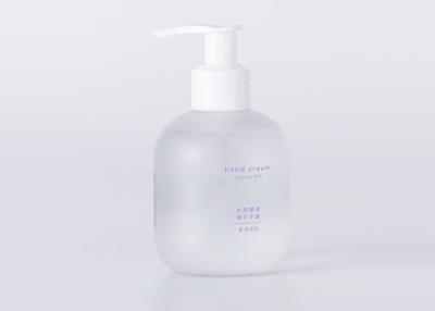 China Gloss 16.9oz Round Lotion Pump Bottle For Shampoo Washing Packaging for sale