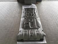 China Mercedes G500 Engine Cover and Lower Guard Plate Set 5mm Magnesium Underbody Skid Plate 2019-2023 for sale
