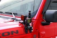 China Jeep Wrangler JL Aluminum Hood Mount Camera Holder with LED Light 3.64kg Set for sale