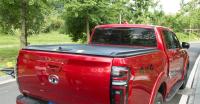 China Aluminum Folding Hard Pick Up Truck Bed Cover for Ford Ranger T7 63kg for sale
