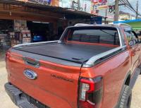 China Powder Coated Aluminum Truck Bed Tonneau Cover for Toyota Hilux 300kg Load Capacity for sale