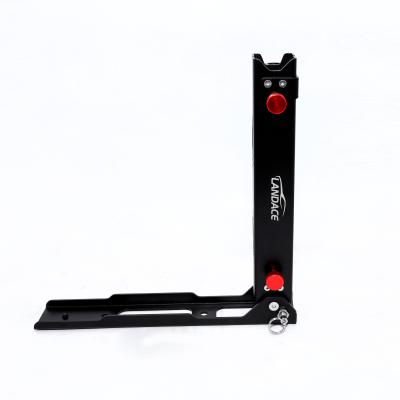 China Anodizing Finish 4x4 Aluminum Alloy Hitch Mount Flag Bracket for Universal Flagpole for sale