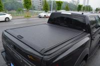 China Retractable Tonneau Cover for Nissan Navara NP300 Aluminum ABS Powder Coating 45kg for sale