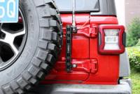 China Jeep Wrangler Modified Black Aluminum Flagpole Holder Bracket 323x78x86mm for sale