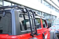 China Aluminum Alloy Side Ladder for Jeep Wrangler JL JK 2018-2023 Black 833x400x261mm for sale