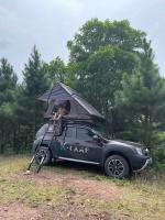 China Triangle Aluminum Rooftop Tent Hard Shell Four-Season Outdoor Camping 210x143cm for sale