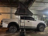 China 4x4 Offroad Clamshell Aluminum Hard Shell Rooftop Tent 4 Person 210x143cm for sale