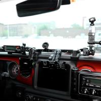 China Jeep Wrangler Dashboard Mount Phone GoPro CB Microphone DSLR Holder CNC Aluminum 1.9kg for sale