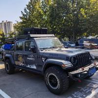 China High Load Capacity Jeep Wrangler Roof Rack Basket with Integrated Ladder 400kg Capacity for sale