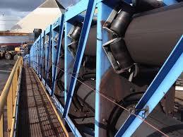 China Enclosed Pipe Belt Conveyor Dust-Free Bulk Material Transport for Mining, Cement & Power Plants for sale