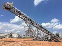 China Mobile Crawler Stacking Conveyor – Efficient Stockpile Solution for Aggregate & Mining Sites for sale