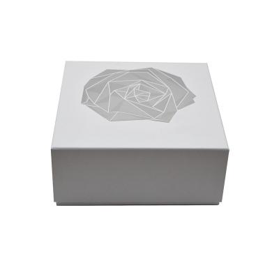 China Luxury Gift Boxes Rectangle / Square / Circle Customize Printing For Corporate Gifts for sale
