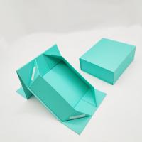 China Green Foldable Magnetic Boutique Gift Box Hard Cardboard Gift Boxes for sale
